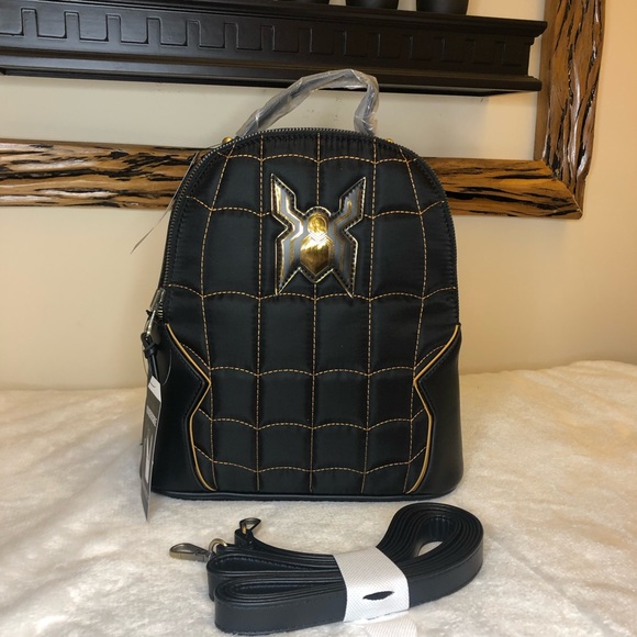 Bioworld | Bags | New Bioworld Marvel Spiderman Reversible Mini ...